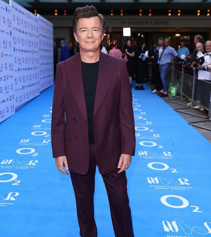 Rick Astley Net Worth, Age, Wife, Children & Songs - tutorayo.net